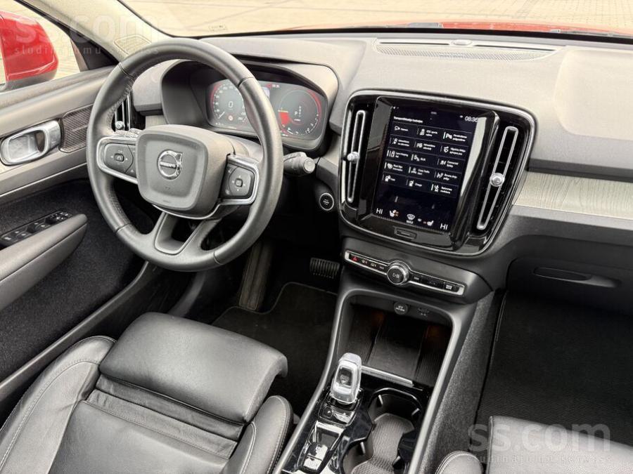 Sarkans Volvo XC40 2021 Rīga, ar dzinēja tilpumu 1.50 L un nobraukumu 106 tūkst. km par 25900 €, foto 26 vietnē AUTOMOTO.COM.LV
