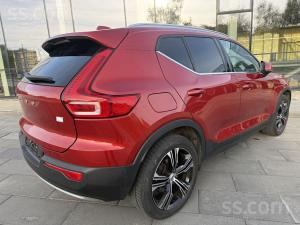 Sarkans Volvo XC40 2021 Rīga, ar dzinēja tilpumu 1.50 L un nobraukumu 106 tūkst. km par 25900 €, foto 35 vietnē AUTOMOTO.COM.LV