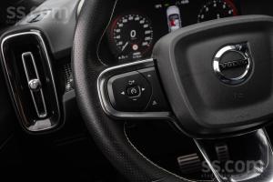 Sarkans Volvo XC40 2021 Jelgava, ar dzinēja tilpumu 1.50 L un nobraukumu 0 tūkst. km par 19750 €, foto 26 vietnē AUTOMOTO.COM.LV