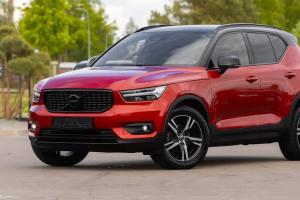 Красный Вольво XC40 2021 в Елгава, объемом двигателя 1.50 л и пробегом 196 тыс. км за 19750 €, фото 3 на AUTOMOTO.COM.LV