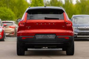 Красный Вольво XC40 2021 в Елгава, объемом двигателя 1.50 л и пробегом 196 тыс. км за 19750 €, фото 8 на AUTOMOTO.COM.LV