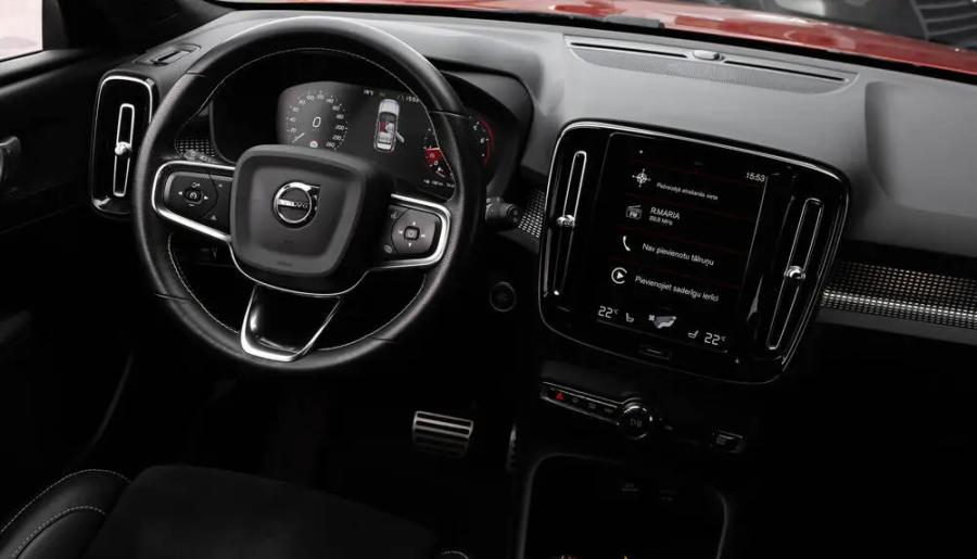 Красный Вольво XC40 2021 в Елгава, объемом двигателя 1.50 л и пробегом 196 тыс. км за 19750 €, фото 14 на AUTOMOTO.COM.LV