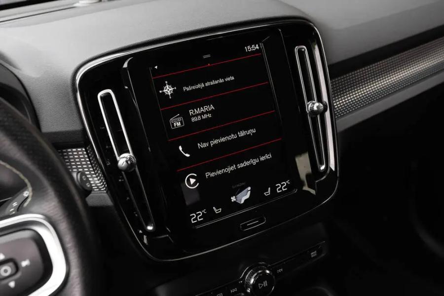 Красный Вольво XC40 2021 в Елгава, объемом двигателя 1.50 л и пробегом 196 тыс. км за 19750 €, фото 18 на AUTOMOTO.COM.LV