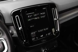 Красный Вольво XC40 2021 в Елгава, объемом двигателя 1.50 л и пробегом 196 тыс. км за 19750 €, фото 20 на AUTOMOTO.COM.LV