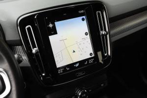 Красный Вольво XC40 2021 в Елгава, объемом двигателя 1.50 л и пробегом 196 тыс. км за 19750 €, фото 23 на AUTOMOTO.COM.LV