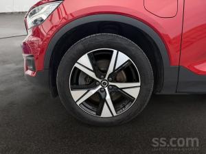 Красный Вольво XC40 2021 в Рига, объемом двигателя 1.50 л и пробегом 136 тыс. км за 23900 €, фото 16 на AUTOMOTO.COM.LV