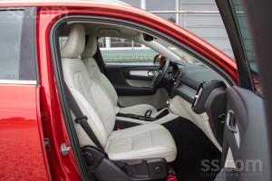 Sarkans Volvo XC40 2022 Tukums, ar dzinēja tilpumu 1.50 L un nobraukumu 181 tūkst. km par 20100 €, foto 13 vietnē AUTOMOTO.COM.LV
