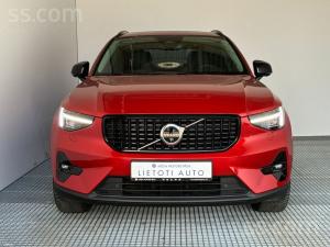 Sarkans Volvo XC40 2024 Rīga, ar dzinēja tilpumu 2.00 L un nobraukumu 26 tūkst. km par 36900 €, foto 3 vietnē AUTOMOTO.COM.LV
