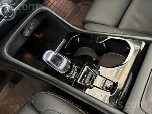 Sarkans Volvo XC40 2024 Rīga, ar dzinēja tilpumu 2.00 L un nobraukumu 26 tūkst. km par 36900 €, foto 13 vietnē AUTOMOTO.COM.LV