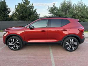 Sarkans Volvo XC40 2025 Prienai, ar dzinēja tilpumu 1.97 L un nobraukumu 5 tūkst. km par 30900 €, foto 7 vietnē AUTOMOTO.COM.LV