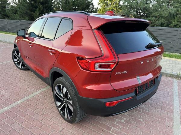 Красный Вольво XC40 2025 в Пренай, объемом двигателя 1.97 л и пробегом 5 тыс. км за 30900 €, фото 7 на AUTOMOTO.COM.LV