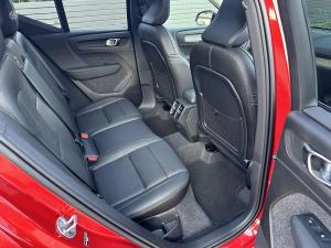 Sarkans Volvo XC40 2025 Prienai, ar dzinēja tilpumu 1.97 L un nobraukumu 5 tūkst. km par 30900 €, foto 13 vietnē AUTOMOTO.COM.LV