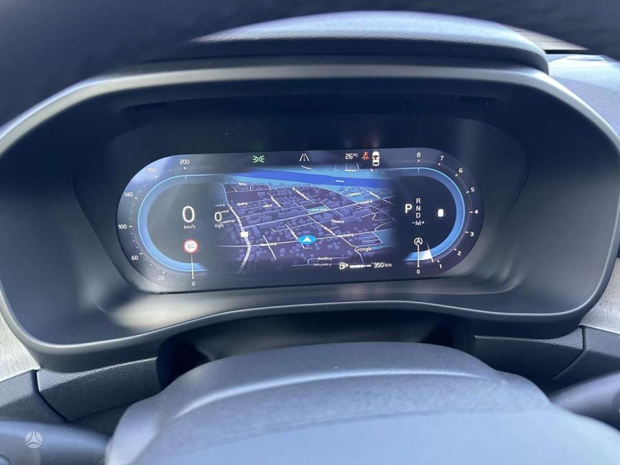 Sarkans Volvo XC40 2025 Prienai, ar dzinēja tilpumu 1.97 L un nobraukumu 5 tūkst. km par 30900 €, foto 19 vietnē AUTOMOTO.COM.LV