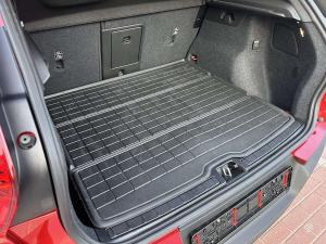 Sarkans Volvo XC40 2025 Prienai, ar dzinēja tilpumu 1.97 L un nobraukumu 5 tūkst. km par 30900 €, foto 24 vietnē AUTOMOTO.COM.LV