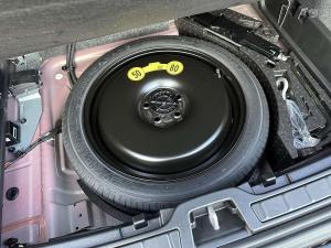 Sarkans Volvo XC40 2025 Prienai, ar dzinēja tilpumu 1.97 L un nobraukumu 5 tūkst. km par 30900 €, foto 25 vietnē AUTOMOTO.COM.LV