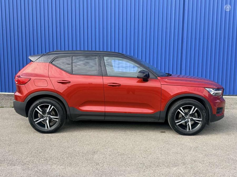 Красный Вольво XC40 2022 в Каунас, объемом двигателя 1.97 л и пробегом 88 тыс. км за 26500 €, фото 9 на AUTOMOTO.COM.LV