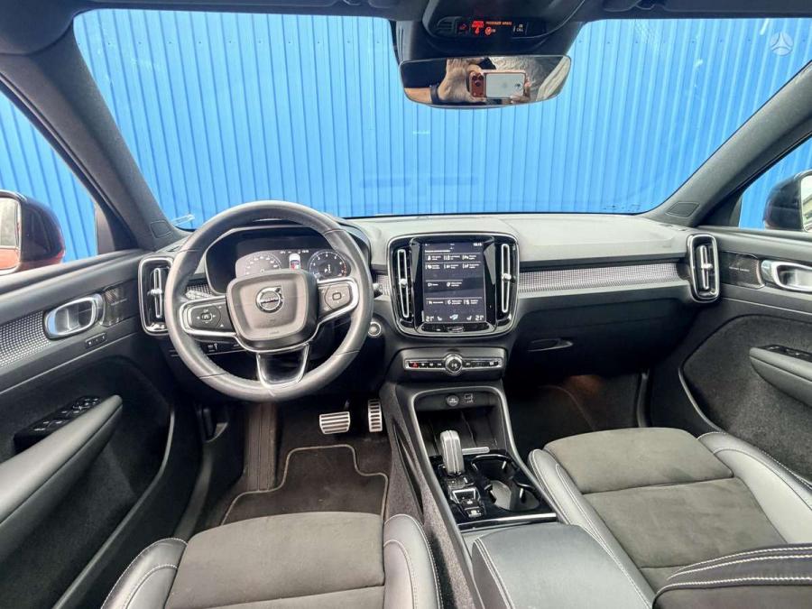 Красный Вольво XC40 2022 в Каунас, объемом двигателя 1.97 л и пробегом 88 тыс. км за 26500 €, фото 10 на AUTOMOTO.COM.LV