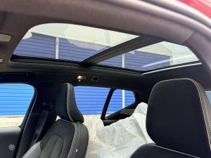 Красный Вольво XC40 2022 в Каунас, объемом двигателя 1.97 л и пробегом 88 тыс. км за 26500 €, фото 19 на AUTOMOTO.COM.LV