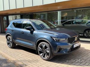 Volvo XC40 2026 Tartu, ar dzinēja tilpumu 2.00 L un nobraukumu 1 tūkst. km par 44500 €, foto  vietnē AUTOMOTO.COM.LV