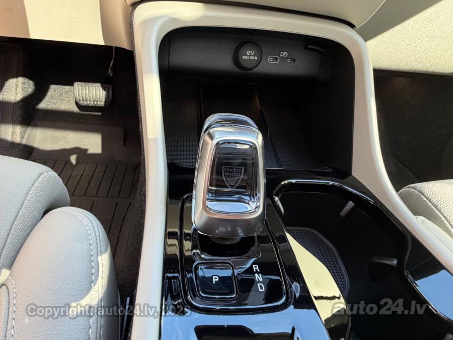 Volvo XC40 2026 Tartu, ar dzinēja tilpumu 2.00 L un nobraukumu 1 tūkst. km par 44500 €, foto 20 vietnē AUTOMOTO.COM.LV