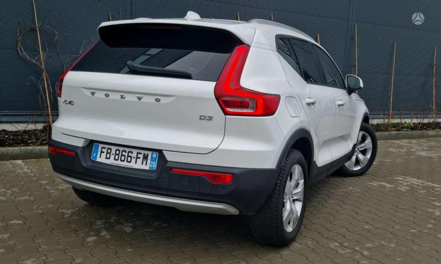 Balts Volvo XC40 2018 Viļņa, ar dzinēja tilpumu 2.00 L un nobraukumu 218 tūkst. km par 17750 €, foto 6 vietnē AUTOMOTO.COM.LV