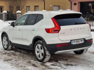 White Volvo XC40 2018 in Taurage, with an engine capacity of 1.97 L and mileage of 219 thousand km for 16600 €, photo 3 on AUTOMOTO.COM.LV