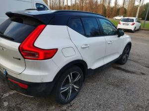 Белый Вольво XC40 2018 в Паневежис, объемом двигателя 2.00 л и пробегом 230 тыс. км за 17200 €, фото 6 на AUTOMOTO.COM.LV