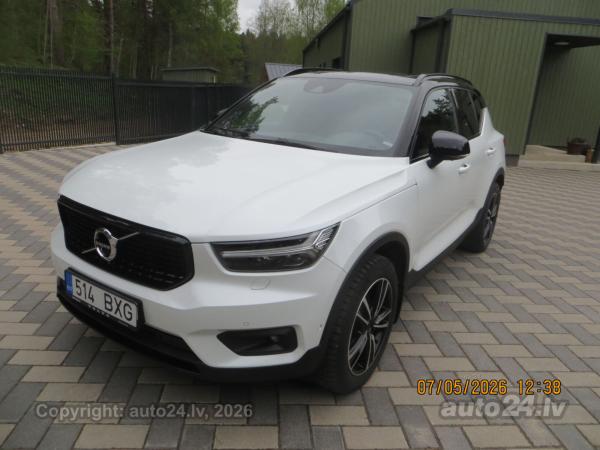 Balts Volvo XC40 2018 Tallina, ar dzinēja tilpumu 2.00 L un nobraukumu 161 tūkst. km par 19999 €, foto 1 vietnē AUTOMOTO.COM.LV