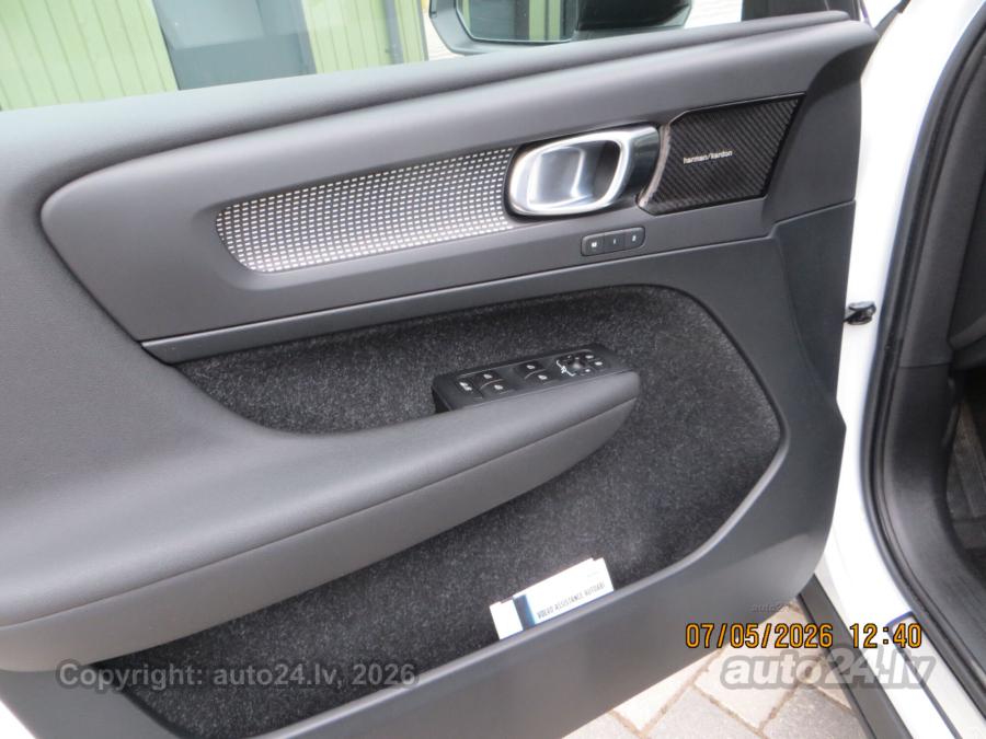 Белый Вольво XC40 2018 в Таллин, объемом двигателя 2.00 л и пробегом 161 тыс. км за 19999 €, фото 10 на AUTOMOTO.COM.LV