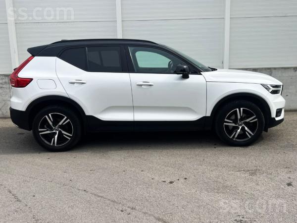 Белый Вольво XC40 2018 в Рига, объемом двигателя 2.00 л и пробегом 132 тыс. км за 20994 €, фото 3 на AUTOMOTO.COM.LV