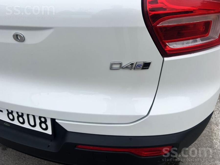 Белый Вольво XC40 2018 в Рига, объемом двигателя 2.00 л и пробегом 132 тыс. км за 20994 €, фото 7 на AUTOMOTO.COM.LV