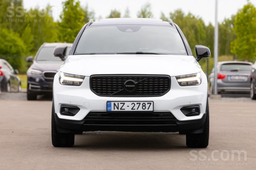 Белый Вольво XC40 2018 в Елгава, объемом двигателя 2.00 л и пробегом 0 тыс. км за 17300 €, фото 3 на AUTOMOTO.COM.LV