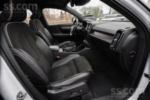 Белый Вольво XC40 2018 в Елгава, объемом двигателя 2.00 л и пробегом 0 тыс. км за 17300 €, фото 8 на AUTOMOTO.COM.LV