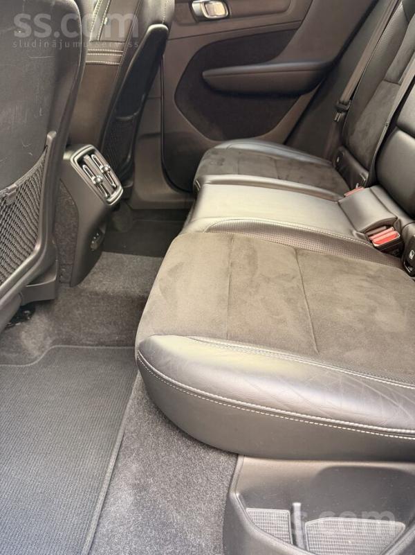 Balts Volvo XC40 2018 Rīga, ar dzinēja tilpumu 2.00 L un nobraukumu 212 tūkst. km par 18900 €, foto 10 vietnē AUTOMOTO.COM.LV