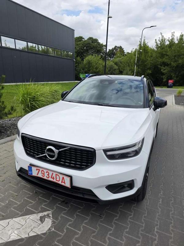 Balts Volvo XC40 2018 Panevēža, ar dzinēja tilpumu 1.97 L un nobraukumu 265 tūkst. km par 16199 €, foto 6 vietnē AUTOMOTO.COM.LV