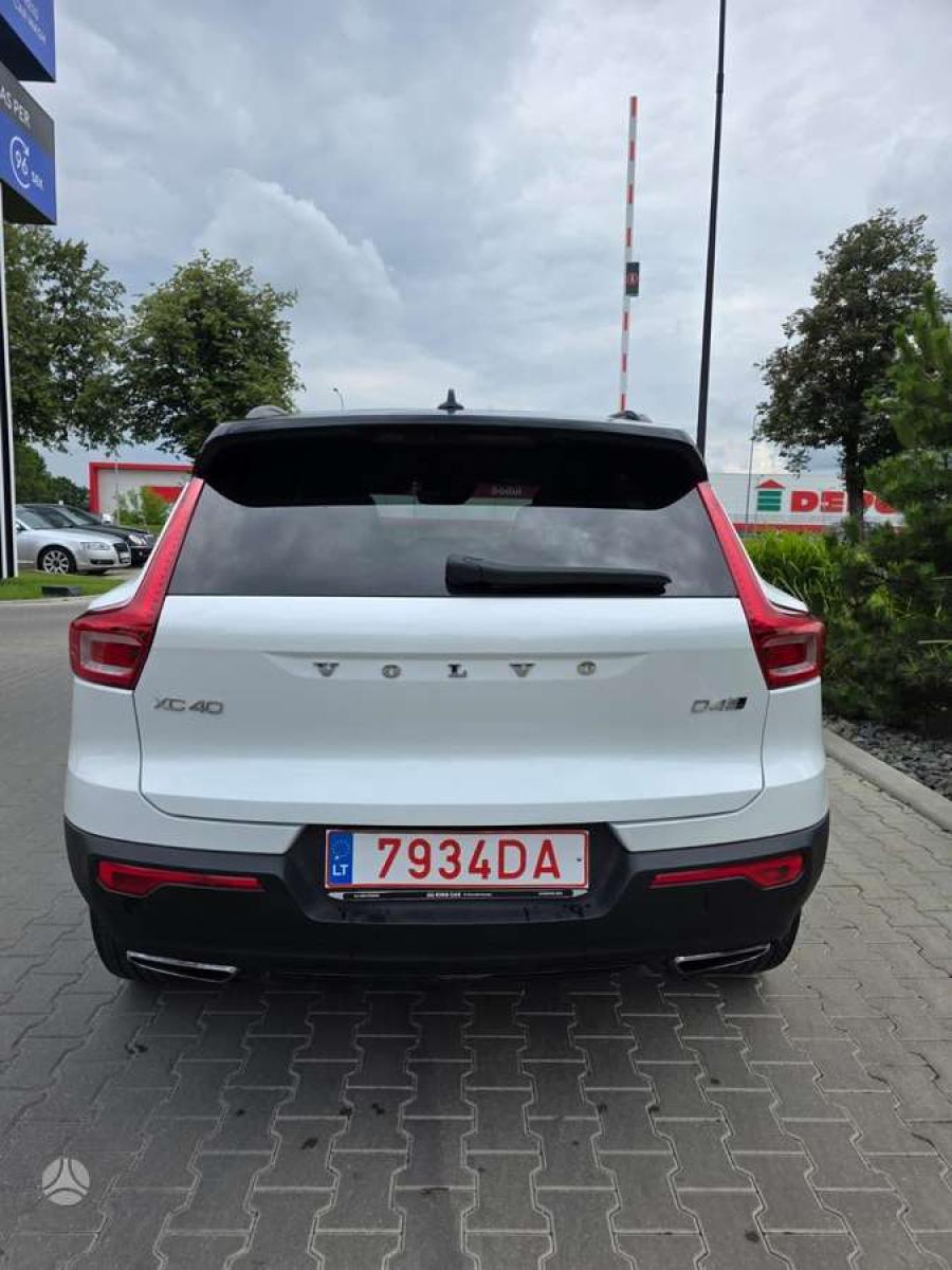 Balts Volvo XC40 2018 Panevēža, ar dzinēja tilpumu 1.97 L un nobraukumu 265 tūkst. km par 16199 €, foto 9 vietnē AUTOMOTO.COM.LV