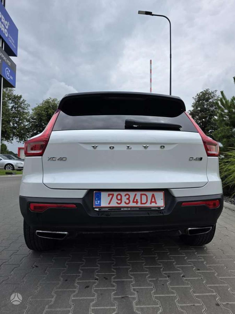 Balts Volvo XC40 2018 Panevēža, ar dzinēja tilpumu 1.97 L un nobraukumu 265 tūkst. km par 16199 €, foto 10 vietnē AUTOMOTO.COM.LV
