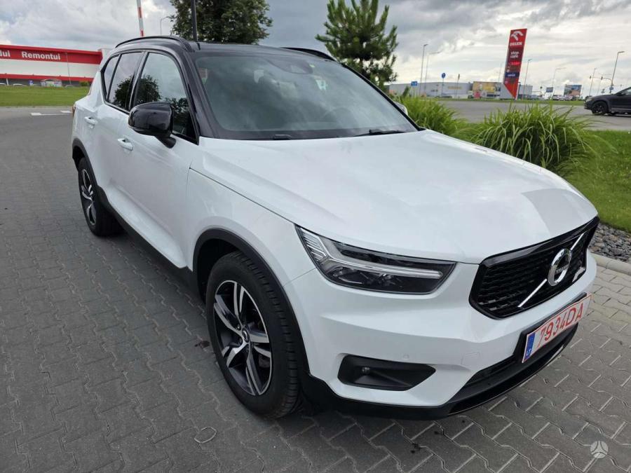 Balts Volvo XC40 2018 Panevēža, ar dzinēja tilpumu 1.97 L un nobraukumu 265 tūkst. km par 16199 €, foto 14 vietnē AUTOMOTO.COM.LV