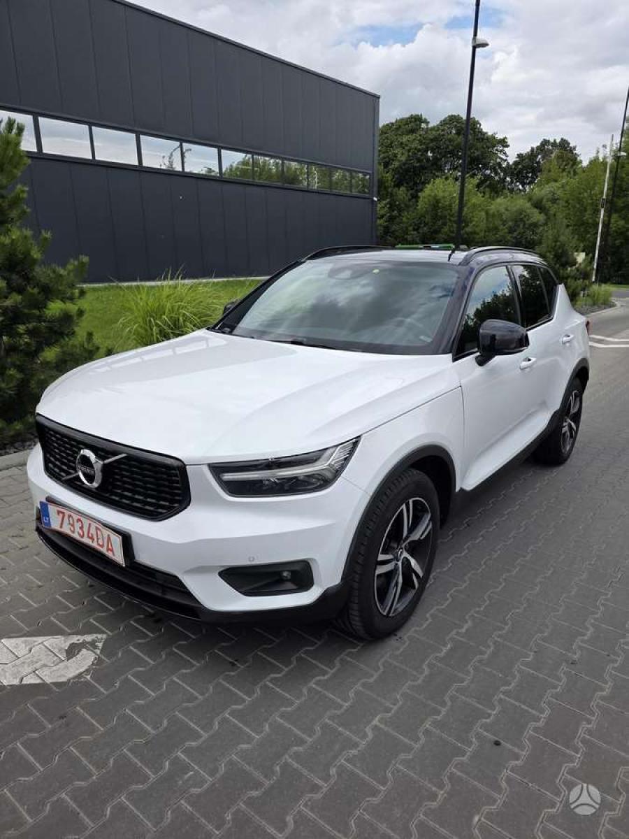 Balts Volvo XC40 2018 Panevēža, ar dzinēja tilpumu 1.97 L un nobraukumu 265 tūkst. km par 16199 €, foto 34 vietnē AUTOMOTO.COM.LV