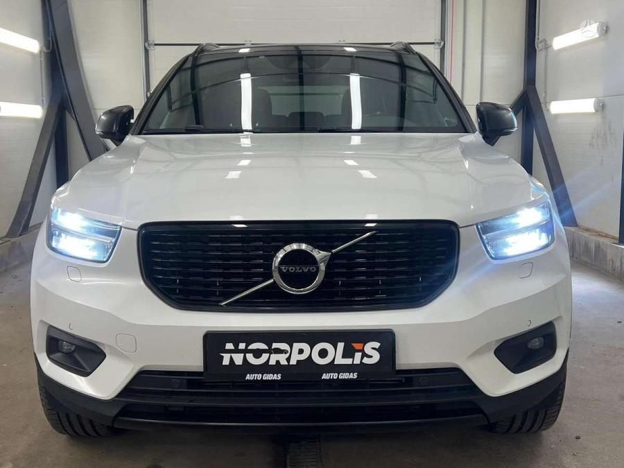 Balts Volvo XC40 2018 Viļņa, ar dzinēja tilpumu 1.97 L un nobraukumu 316 tūkst. km par 15972 €, foto 3 vietnē AUTOMOTO.COM.LV