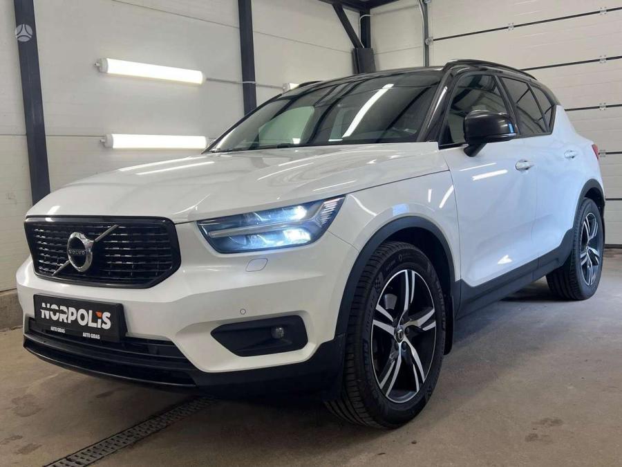 Balts Volvo XC40 2018 Viļņa, ar dzinēja tilpumu 1.97 L un nobraukumu 316 tūkst. km par 15972 €, foto 4 vietnē AUTOMOTO.COM.LV