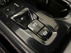 Balts Volvo XC40 2018 Viļņa, ar dzinēja tilpumu 1.97 L un nobraukumu 316 tūkst. km par 15972 €, foto 17 vietnē AUTOMOTO.COM.LV