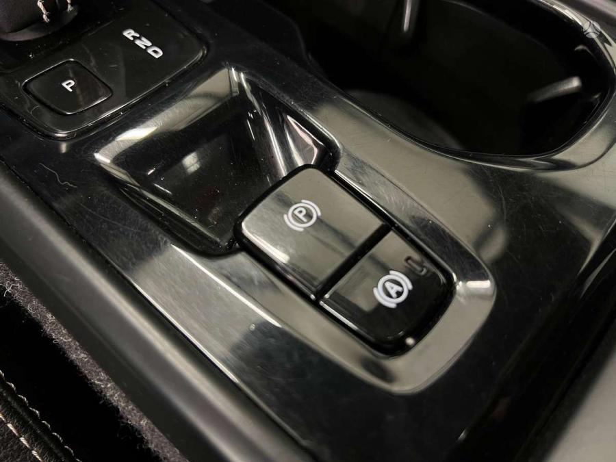 Balts Volvo XC40 2018 Viļņa, ar dzinēja tilpumu 1.97 L un nobraukumu 316 tūkst. km par 15972 €, foto 17 vietnē AUTOMOTO.COM.LV
