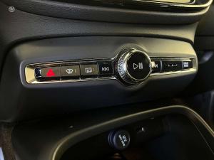 Balts Volvo XC40 2018 Viļņa, ar dzinēja tilpumu 1.97 L un nobraukumu 316 tūkst. km par 15972 €, foto 18 vietnē AUTOMOTO.COM.LV