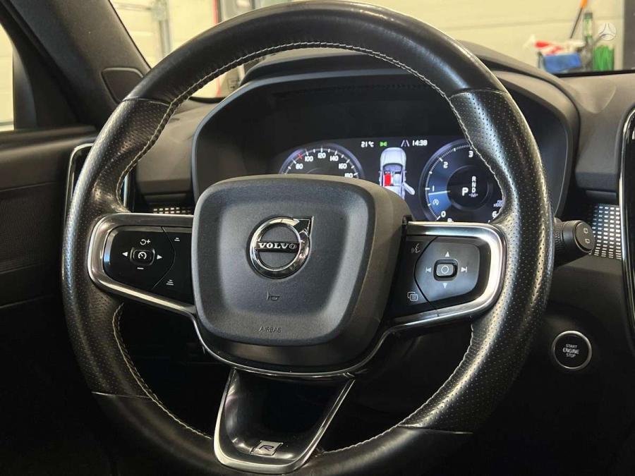 Balts Volvo XC40 2018 Viļņa, ar dzinēja tilpumu 1.97 L un nobraukumu 316 tūkst. km par 15972 €, foto 20 vietnē AUTOMOTO.COM.LV