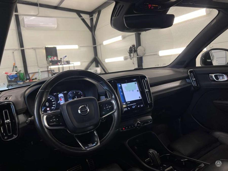 Balts Volvo XC40 2018 Viļņa, ar dzinēja tilpumu 1.97 L un nobraukumu 316 tūkst. km par 15972 €, foto 24 vietnē AUTOMOTO.COM.LV