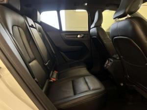 Balts Volvo XC40 2018 Viļņa, ar dzinēja tilpumu 1.97 L un nobraukumu 316 tūkst. km par 15972 €, foto 32 vietnē AUTOMOTO.COM.LV