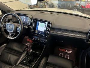 Balts Volvo XC40 2018 Viļņa, ar dzinēja tilpumu 1.97 L un nobraukumu 316 tūkst. km par 15972 €, foto 35 vietnē AUTOMOTO.COM.LV