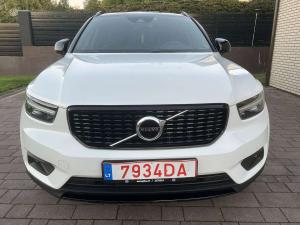 White Volvo XC40 2018 in Taurage, with an engine capacity of 1.97 L and mileage of 269 thousand km for 15199 €, photo 7 on AUTOMOTO.COM.LV