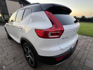 White Volvo XC40 2018 in Taurage, with an engine capacity of 1.97 L and mileage of 269 thousand km for 15199 €, photo 18 on AUTOMOTO.COM.LV